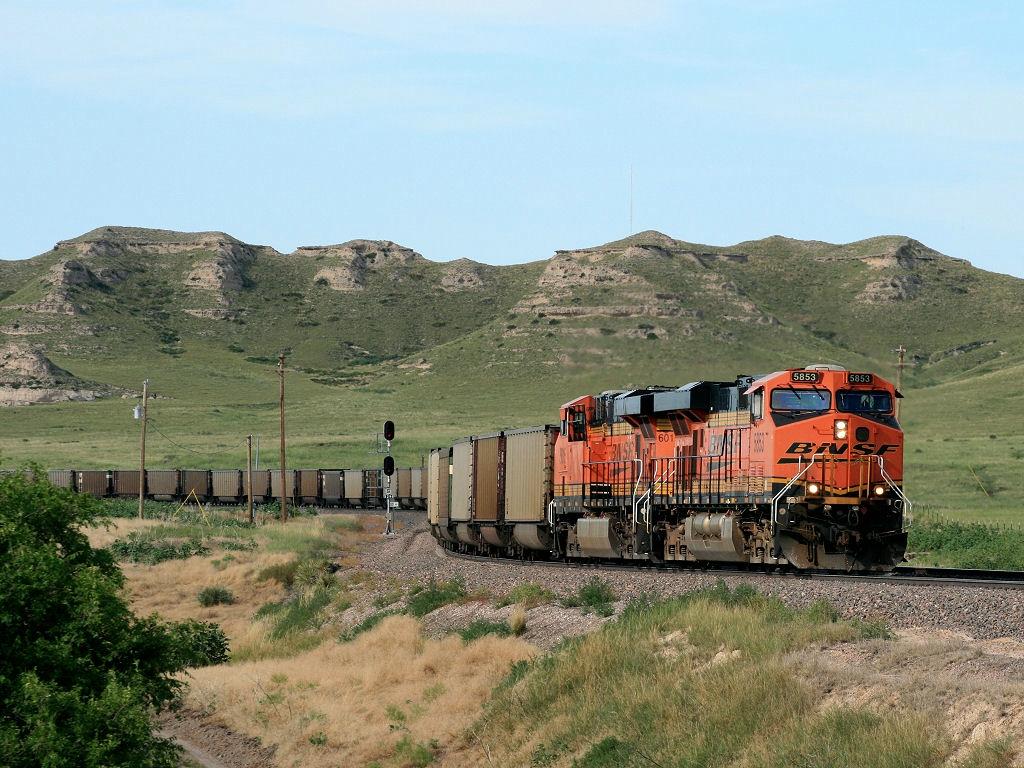 BNSF 5853